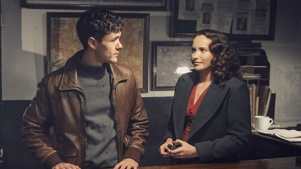 World on Fire: What was life like for young people in World War Two ...