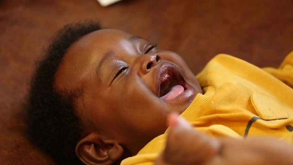 Baby aerobics: Pedalling legs and stretching arms - BBC Tiny Happy People