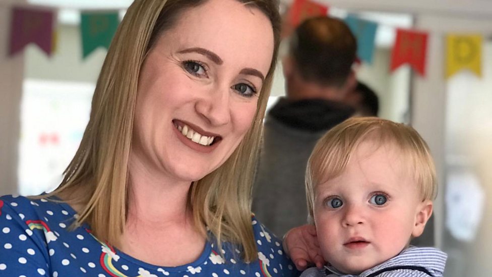 Difficulty bonding with baby? Advice on wellbeing and building ...