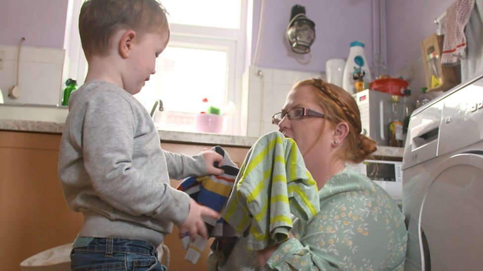 Getting dressed by yourself: How to teach your child - BBC Tiny Happy ...