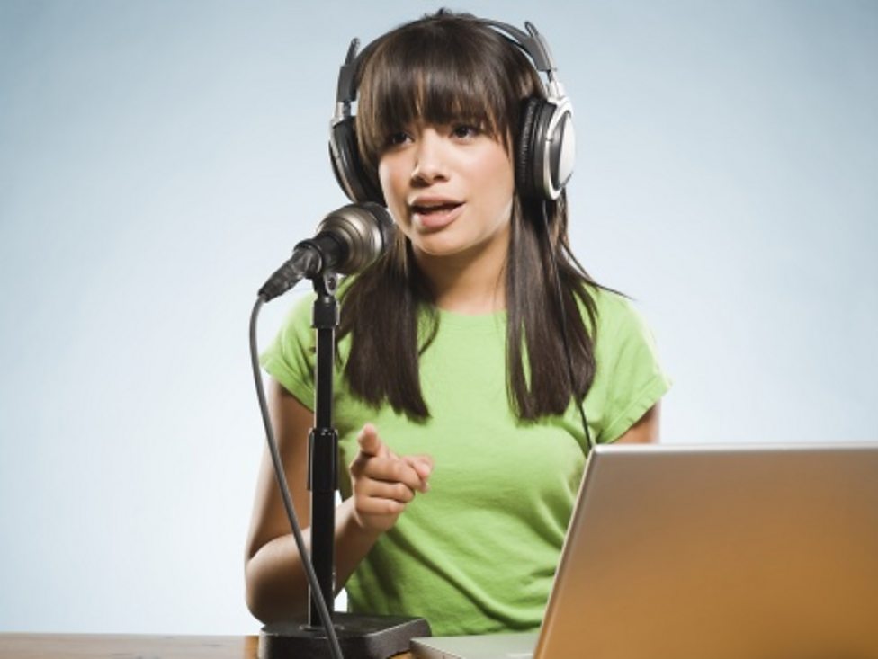 How has social distancing changed comedy? - BBC Bitesize