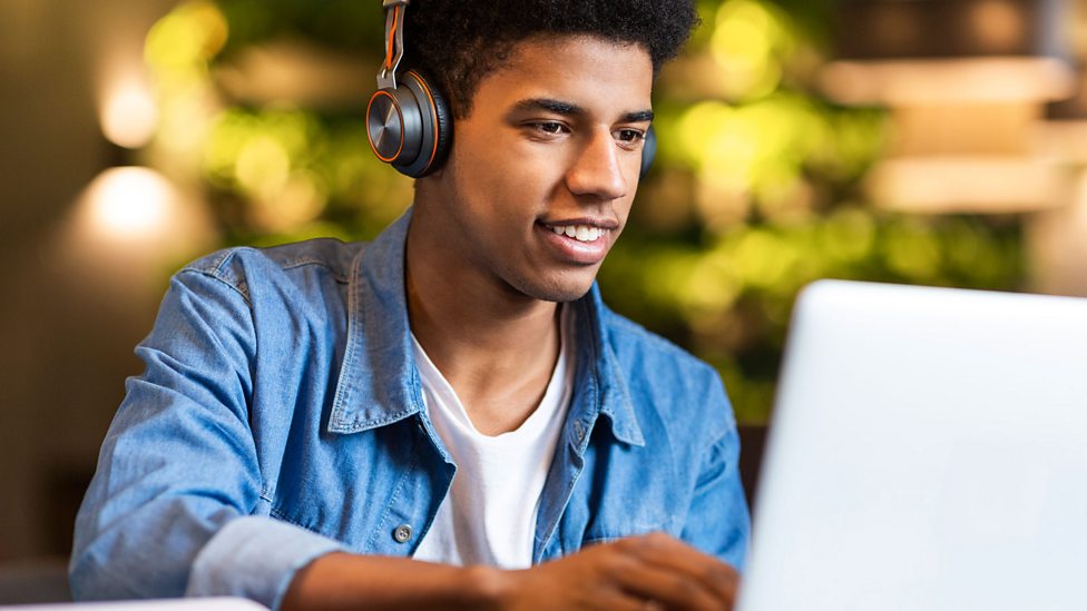 Five top tips for acing online interviews - BBC Bitesize