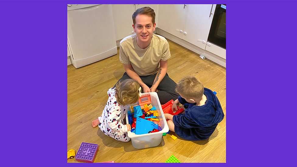 Attachment and adoption: How to bond with an adopted child - BBC Tiny ...