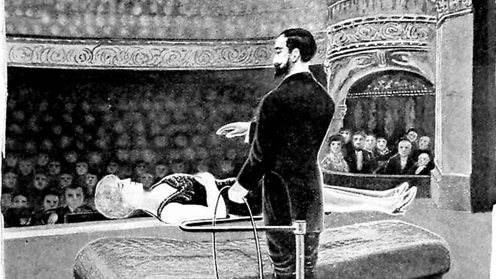 Five magical illusions that had us totally fooled - BBC Bitesize