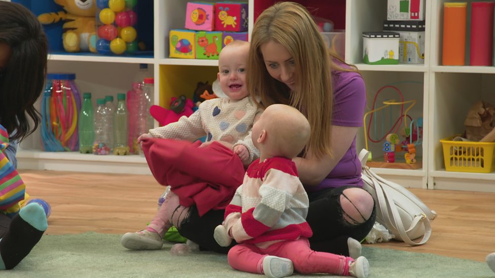 The Baby Club: What's In The Bag? - BBC Tiny Happy People