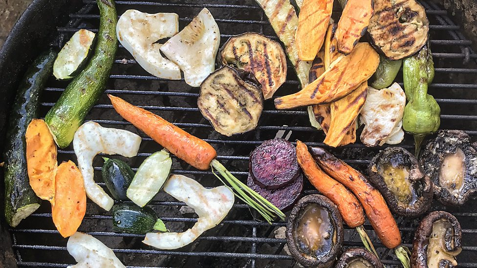 How to make barbecuing less work and more fun - BBC Food