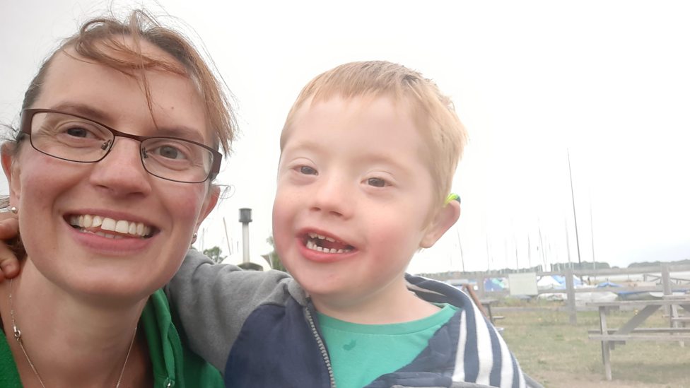 How are families feeling about their child starting school? - BBC Bitesize