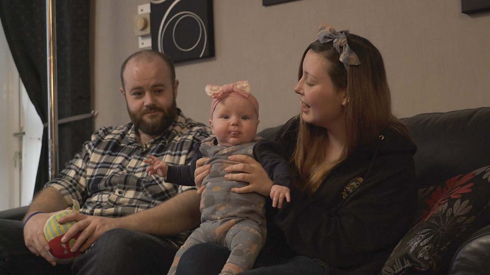 When do babies start babbling and how to encourage them? - BBC Tiny ...