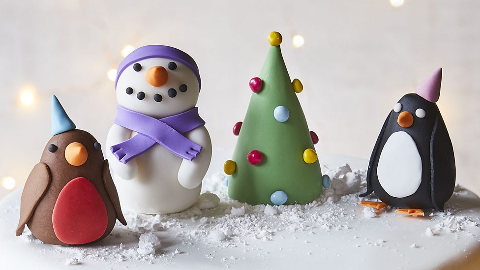 How to make easy Christmas cake decorations - BBC Food