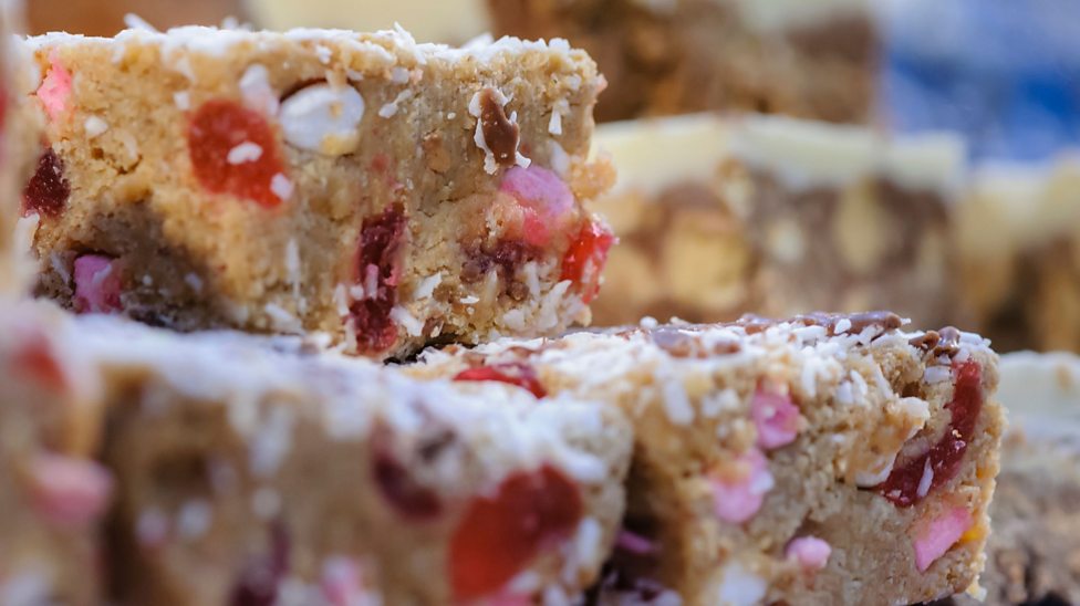 Cake Britain: Eight traditional treats from around the UK - BBC Bitesize