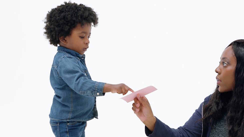 Why Do Toddlers Go Through A Naming Explosion? - BBC Tiny Happy People