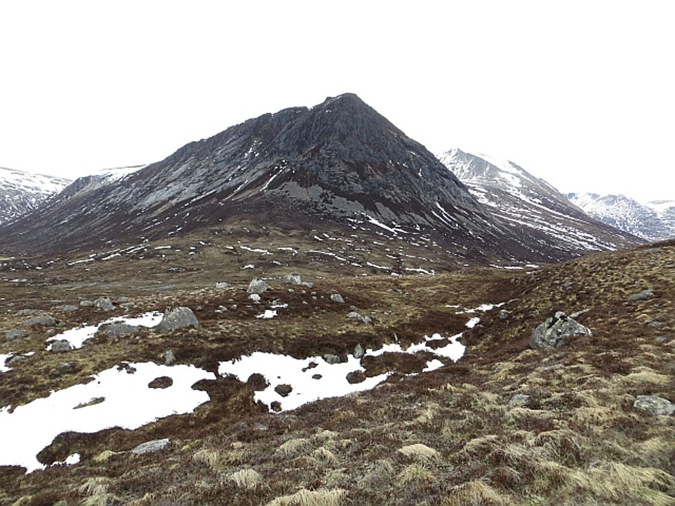 What landforms are created by glacial deposition? - BBC Bitesize