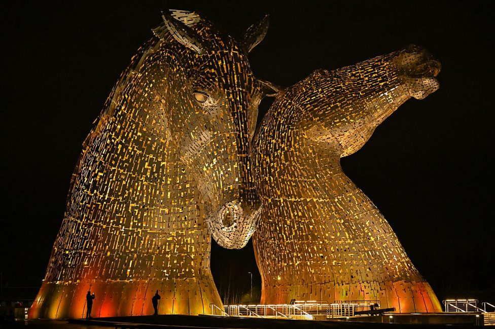 Five amazing sculptures from around the world - BBC Bitesize