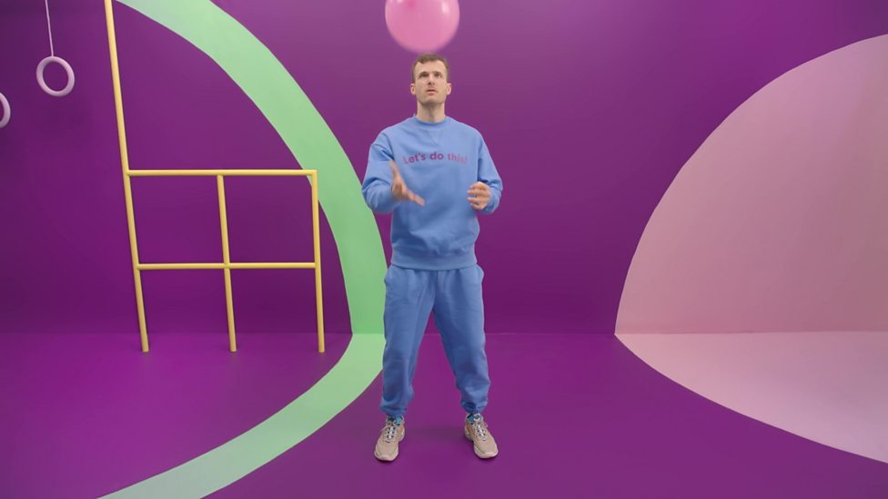 Scotland - Physical Education - Throwing - Balloon Activities - Let's ...