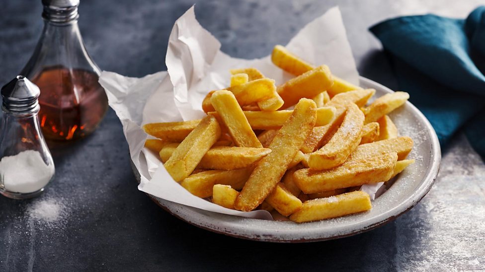 The secret to the perfect oven chips - BBC Food