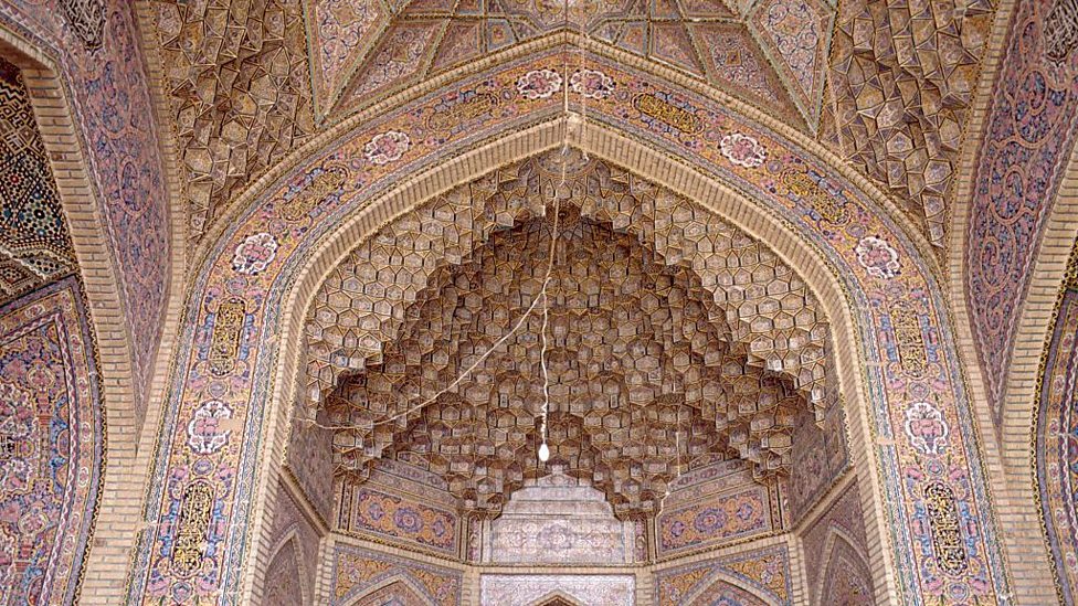 Five amazing ceilings from around the world - BBC Bitesize