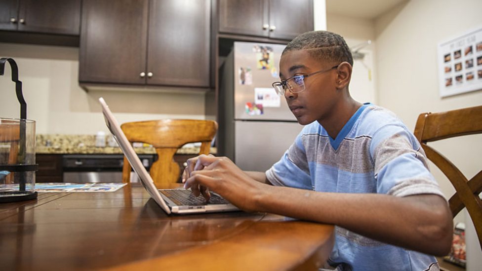 How do I use Bitesize to home educate my child aged 11-16? - BBC Bitesize
