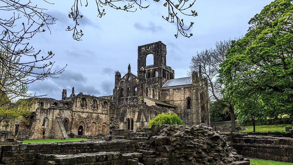 The Church's role in medieval life in England - KS3 History - BBC Bitesize