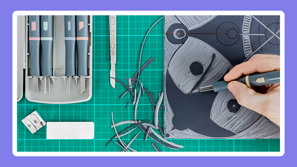 What is printmaking? | KS1 | Primary - BBC Bitesize