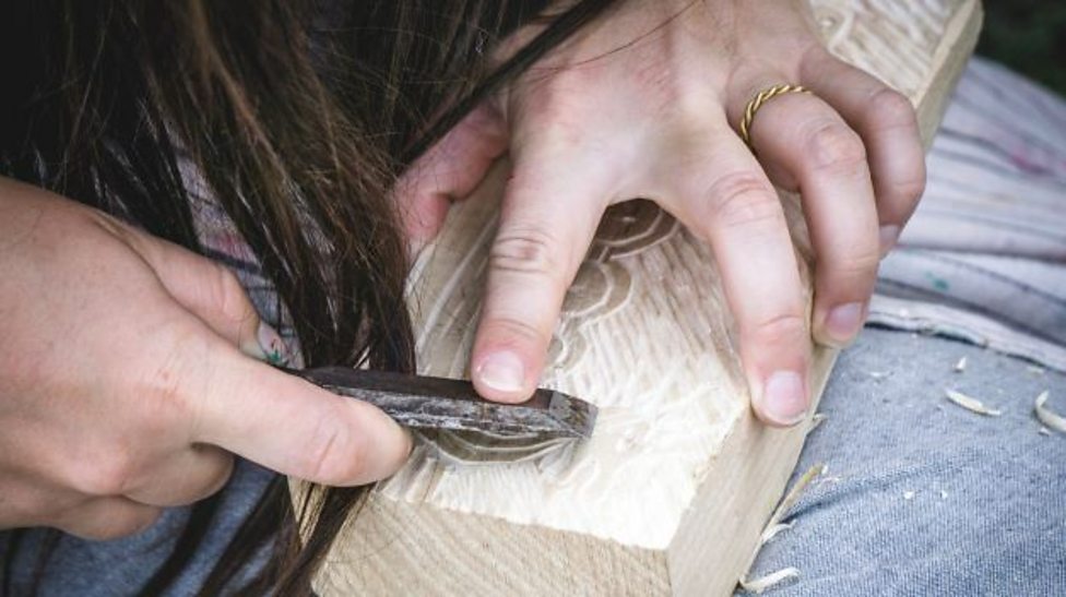 What is printmaking? | KS1 | Primary - BBC Bitesize