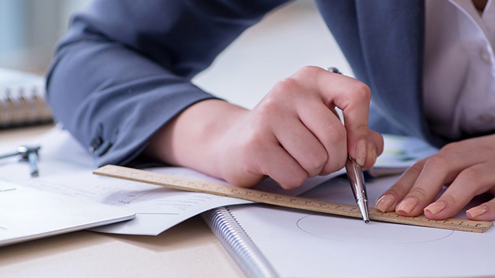 Geometreg a Mesur - TGAU Mathemateg - BBC Bitesize