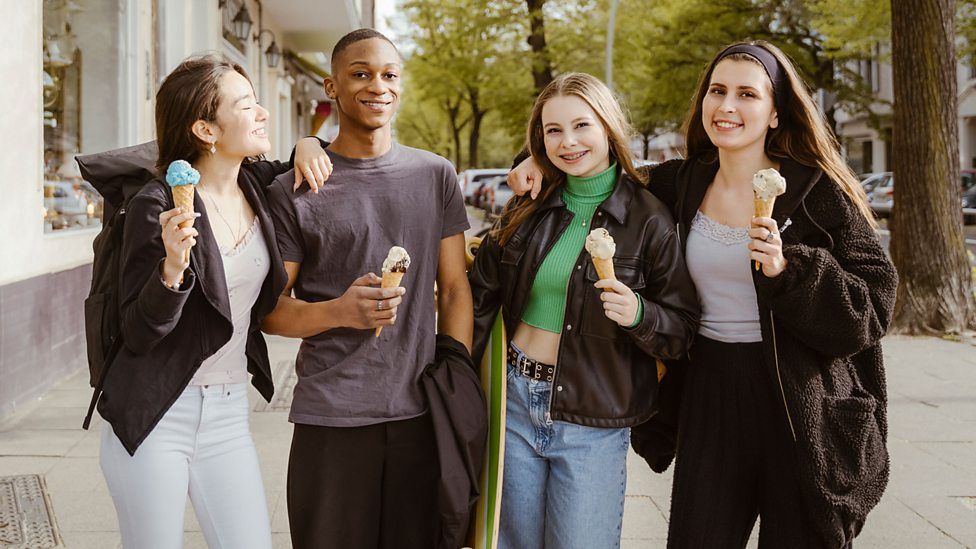 What you need to know about vaping and peer pressure - BBC Bitesize