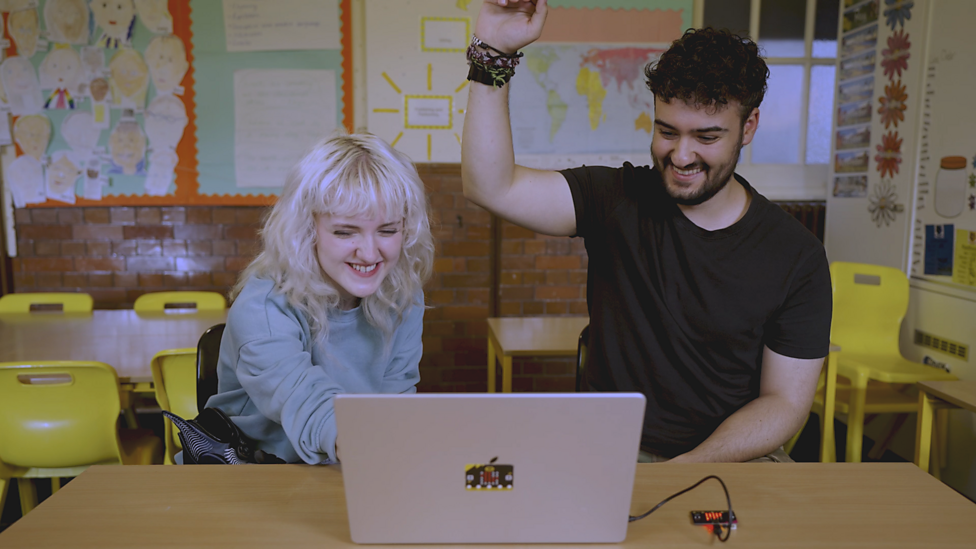 How to explore machine learning using the BBC micro:bit - BBC Teach