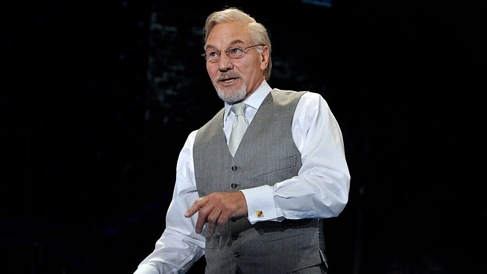 Plot in 'The Merchant of Venice' by William Shakespeare - BBC Bitesize