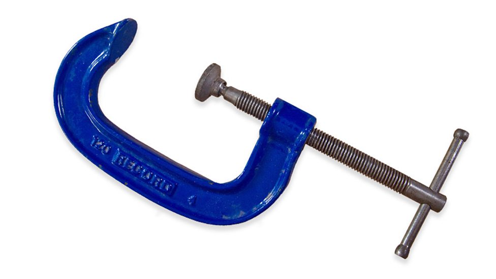 Cutting wood safely - BBC Bitesize