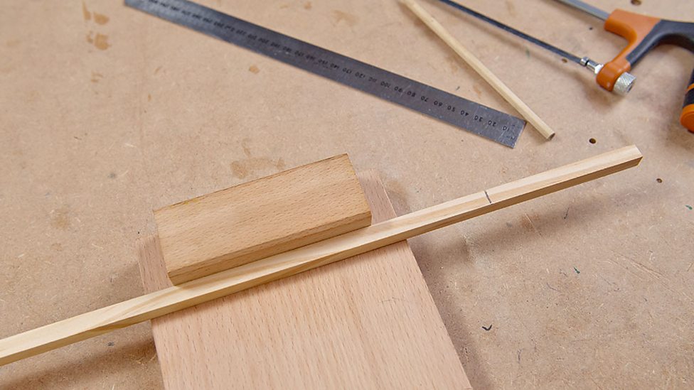 Cutting wood safely - BBC Bitesize