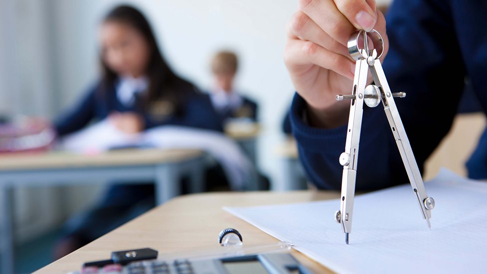 How to use OCR past papers to revise GCSE maths - BBC Bitesize