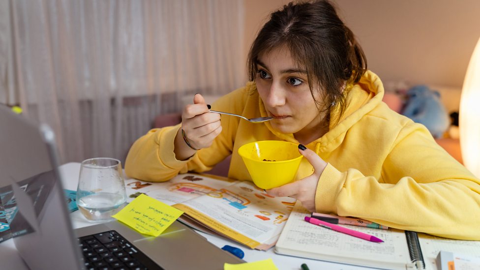 Can food improve your exam performance? - BBC Food