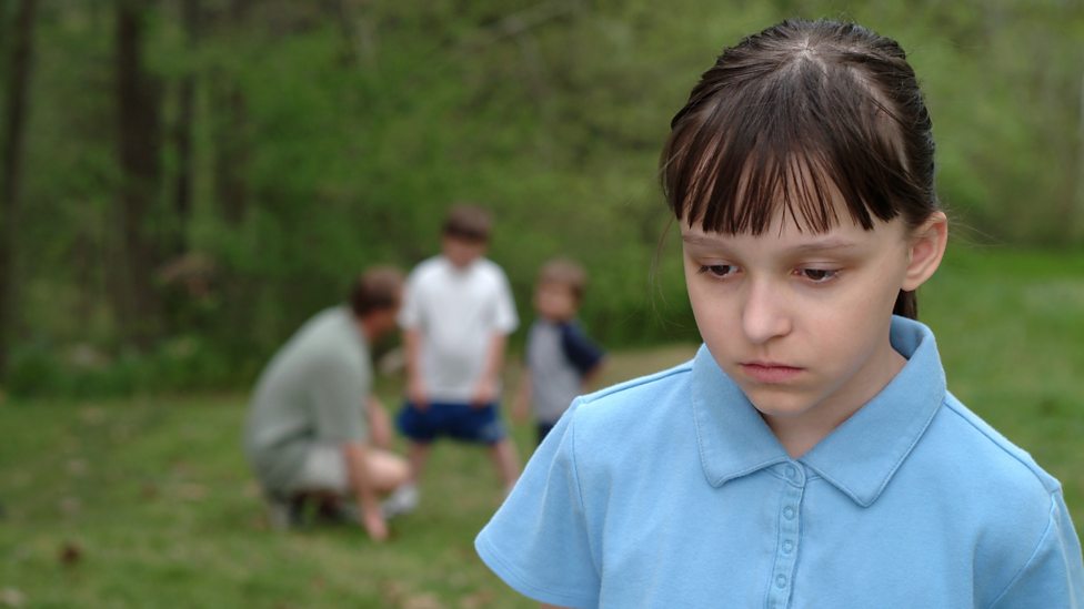 What to do if your child feels lonely - BBC Bitesize