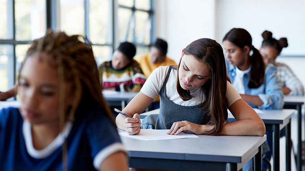 GCSE French - Edexcel (for exams from 2026) - BBC Bitesize