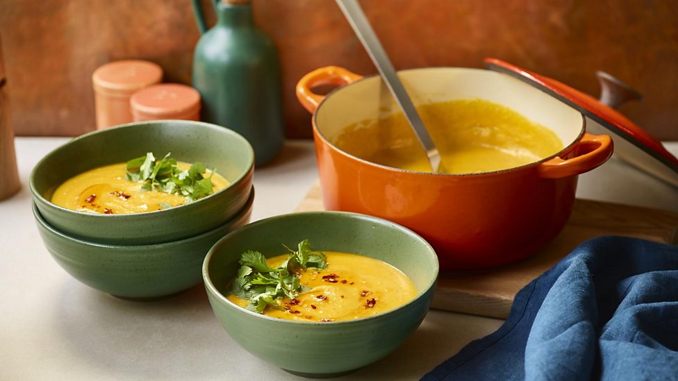 Nadiya: My tips for saving time and money in the kitchen - BBC Food