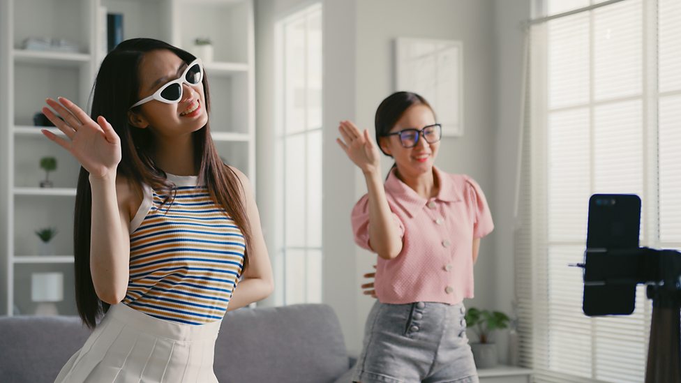 What is an influencer and what do they do? - BBC Bitesize