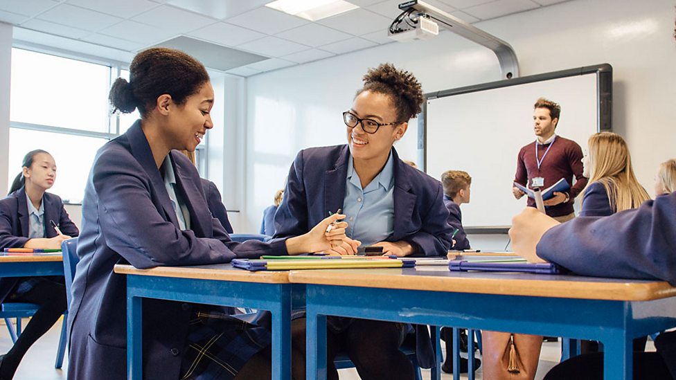 Talk about what subjects you study at school - BBC Bitesize