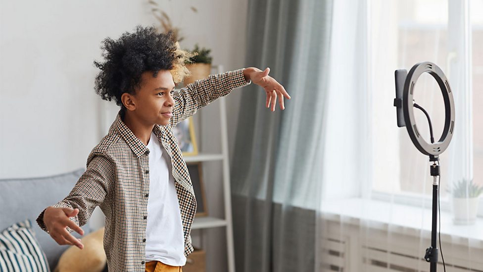 Talking about personal interests and activities in French - BBC Bitesize