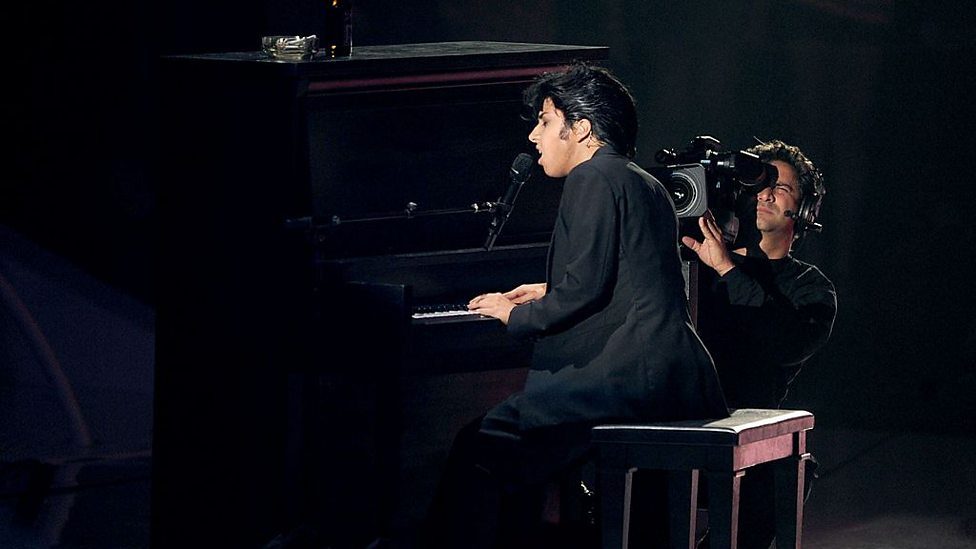 Five famous alter egos - BBC Bitesize