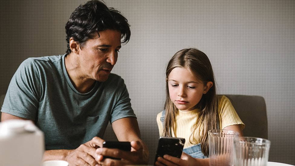 5 tips for talking to your teen about reducing their smartphone screen ...