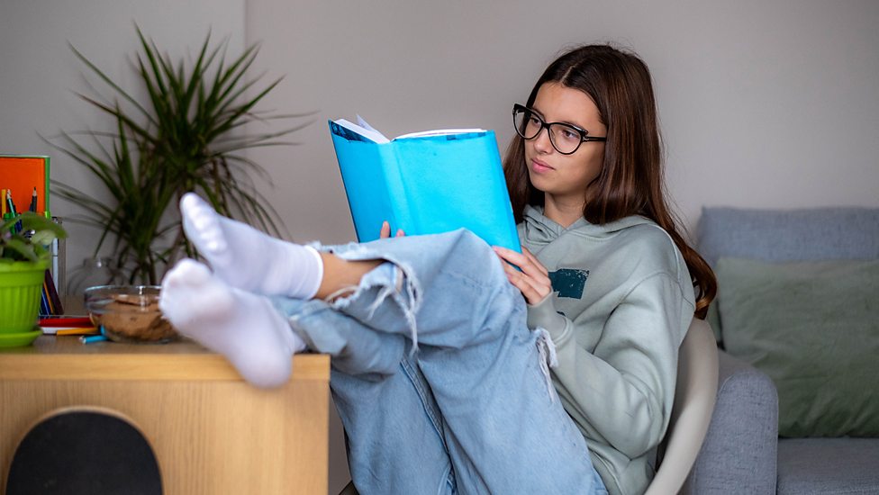 What is strewing and how do I use it to educate my child at home? - BBC ...