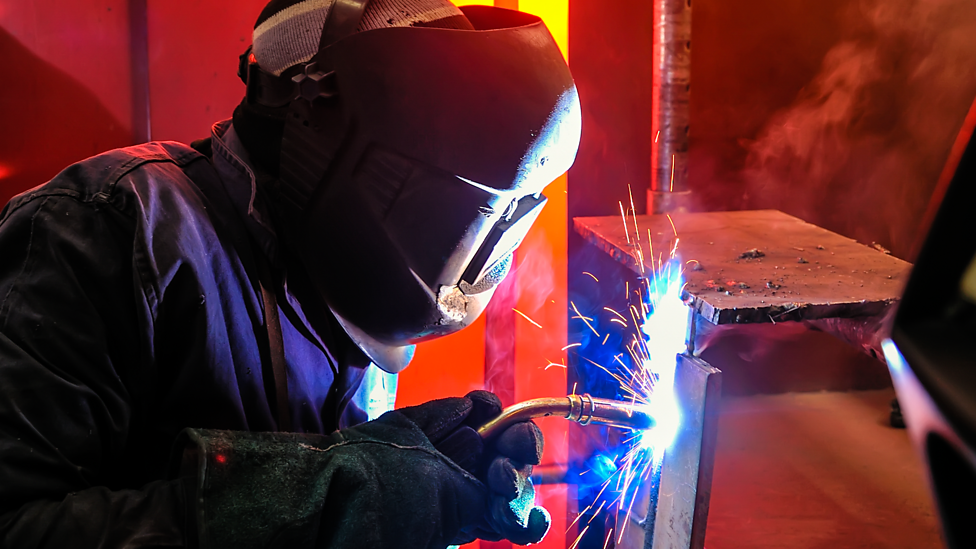 Manufacturing - tools and processes - GCSE Design and Technology - BBC ...