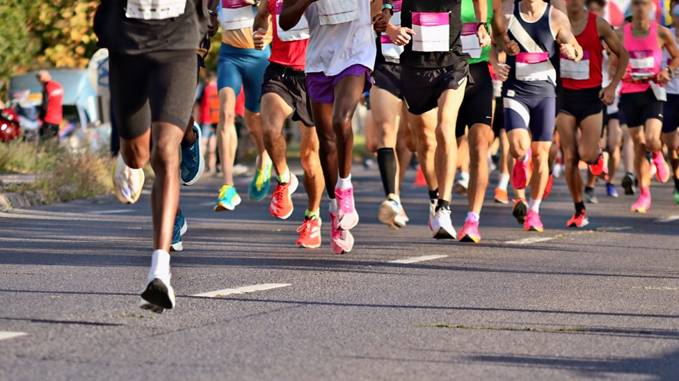 How long is a marathon in miles and kilometres and other running facts ...