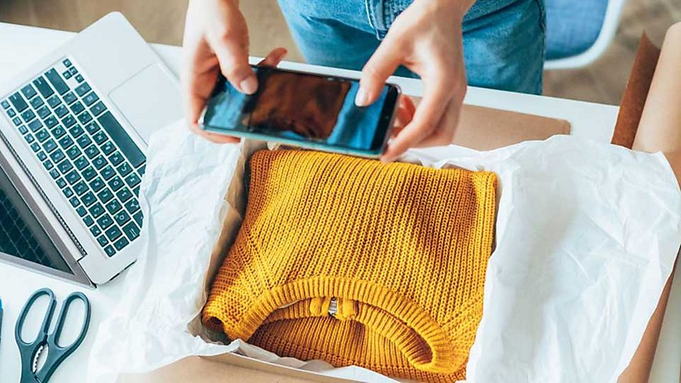 BBC Bitesize Guide to AI: How is AI used in the fashion industry? - BBC ...