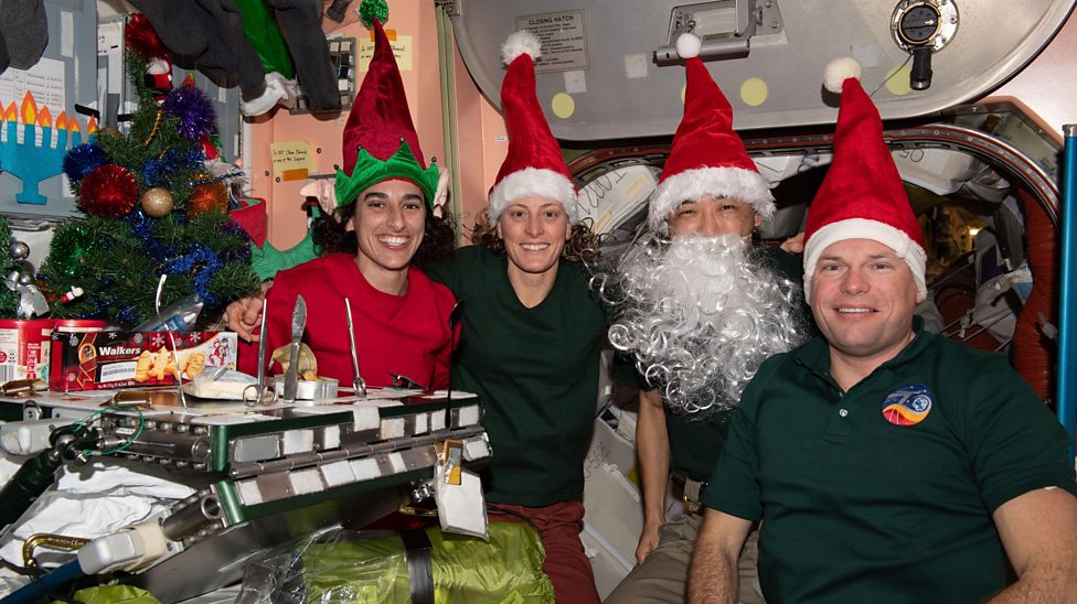 Christmas in space with astronaut Tim Peake - BBC Bitesize