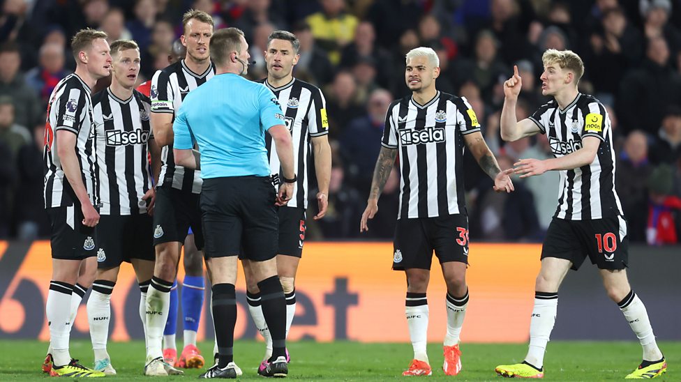 The football rules that drove fans mad - BBC Bitesize