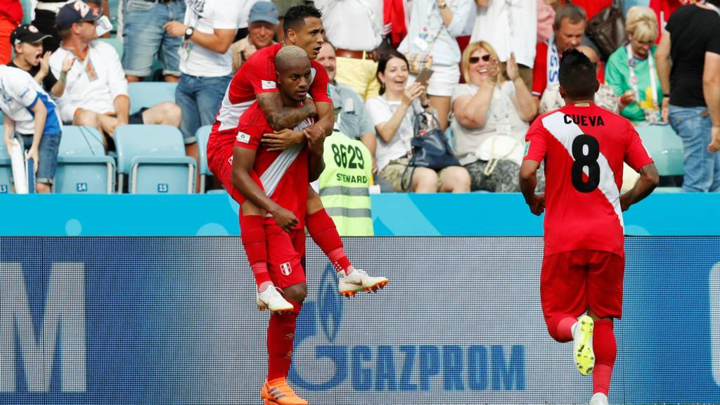 Follow Australia v Peru - World Cup Group C live - Live - BBC Sport