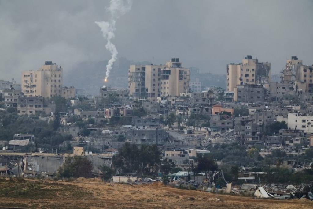 الهدنة في غزة تدخل حيز التنفيذ غدا في الساعة العاشرة صباحا، وزعماء