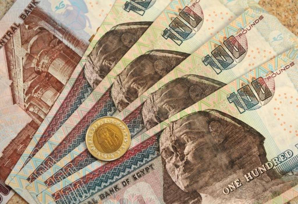 وسائل إعلام إيرانية تفيد بسقوط قتلى وجرحى في هجوم إرهابي على ضريح