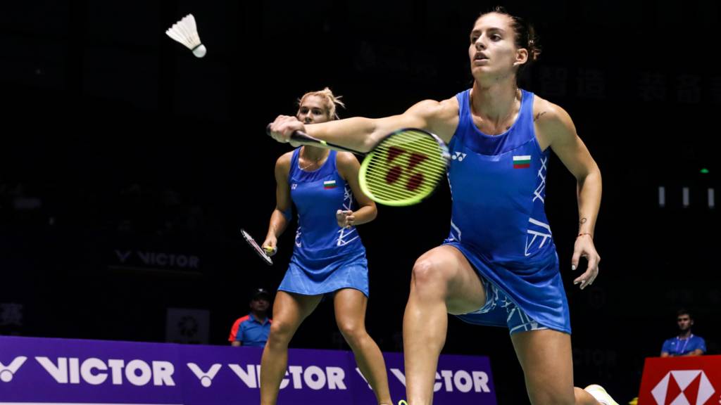 Watch live Badminton - Scottish Open semi-finals - BBC Sport